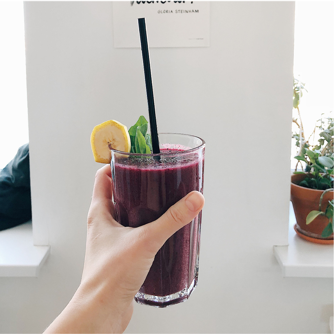 Summer Probiotic Smoothie – DERMALA